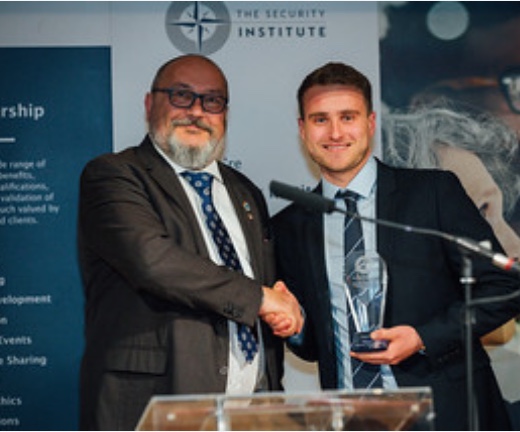 DNA Spray Wins 'Technology' Award At Security Institute | SelectaDNA